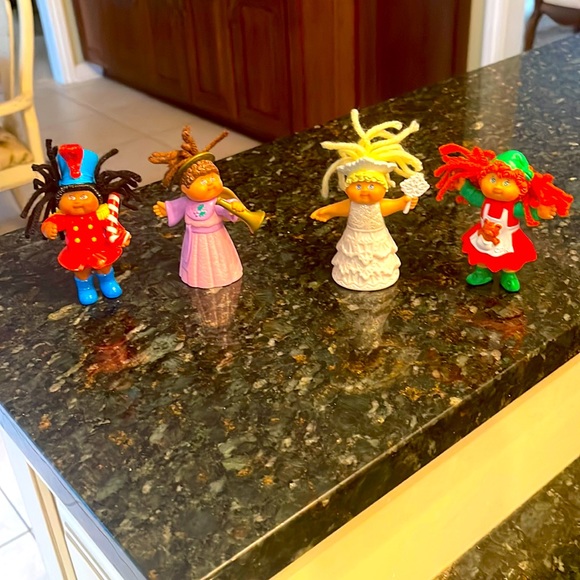 Other | 4 Mini Cabbage Patch Dolls | Poshmark